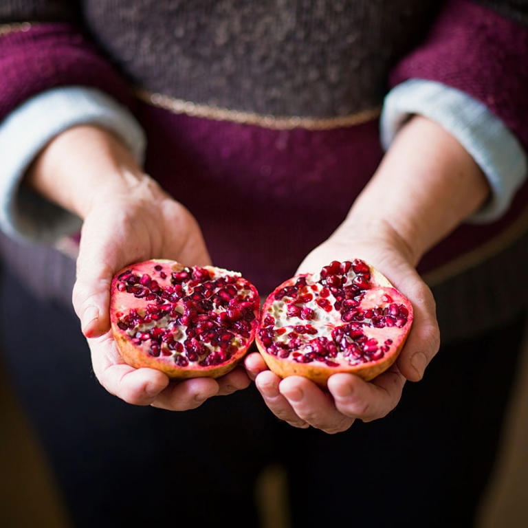 How to plant pomegranate trees and enjoy fruit for decades
