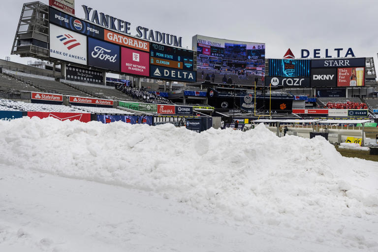 Penn State scores to end half with narrow lead over Clemson in ...