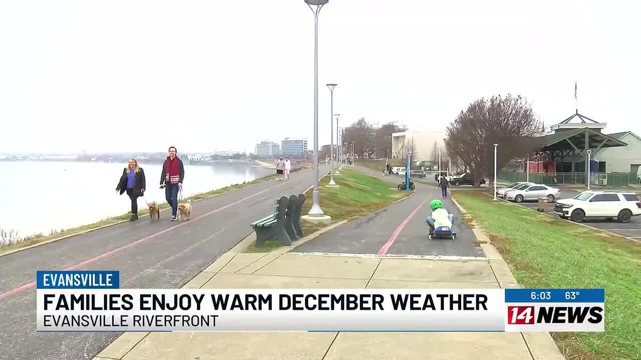 Families enjoy unseasonably warm weather before temps drop again