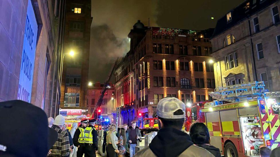 Large fire at Glasgow city centre hotel