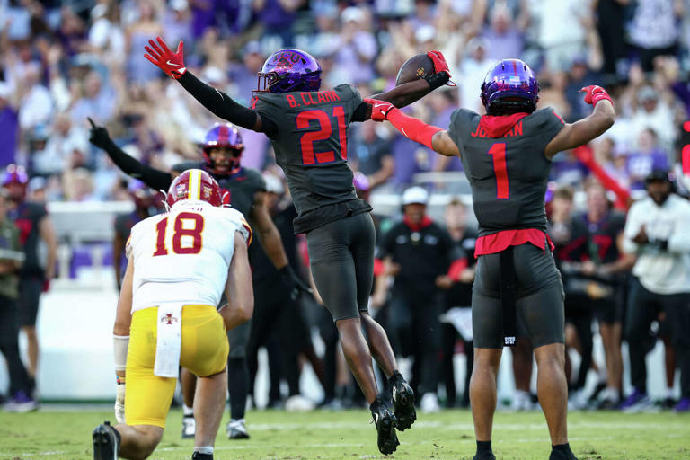 TCU defense embraces added pressure against prolific USC offense in ...