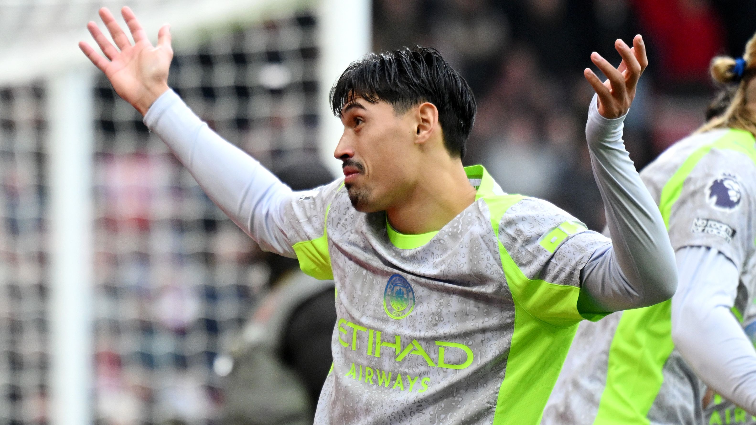 Reijnders dolenthousiast over één man: "Hij maakt me een betere speler"