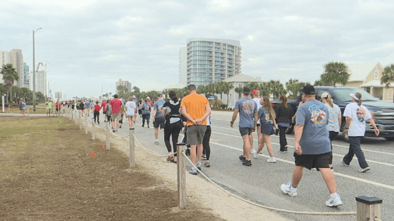 Flora-Bama hosts 38th annual Make It to the Line run to kickstart New ...