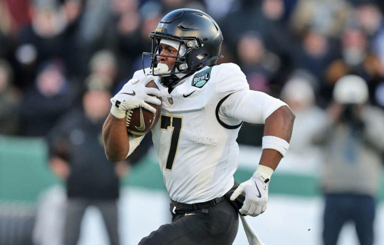 Army takes down UConn, 41-16 in Wasabi Fenway Bowl game