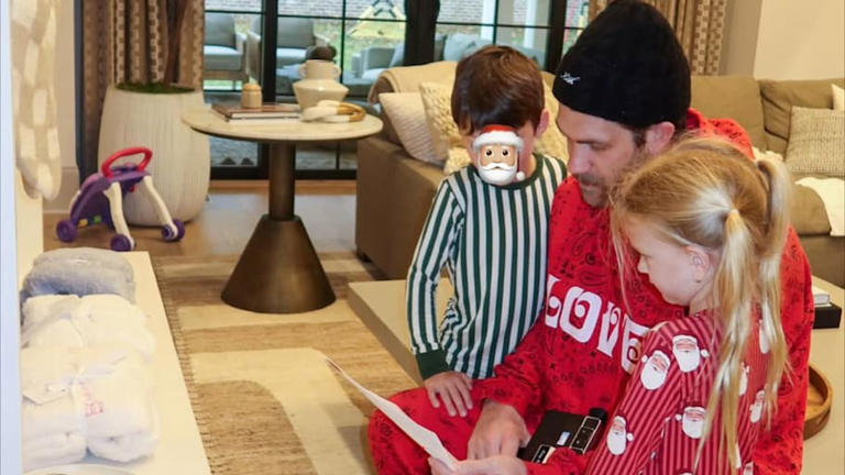 Bryce Harper's wife Kayla shares Phillies star in 'Lover' fit after ...