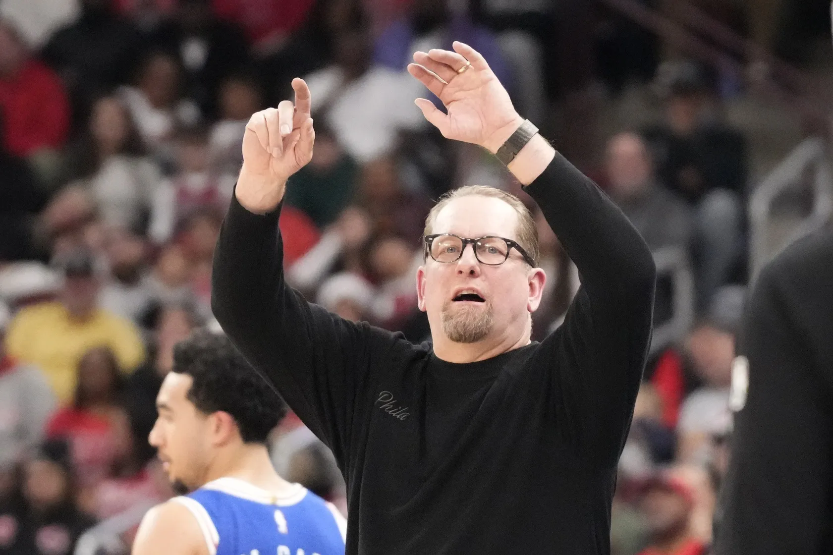 Sixers falter late again as Bulls close strong in Chicago