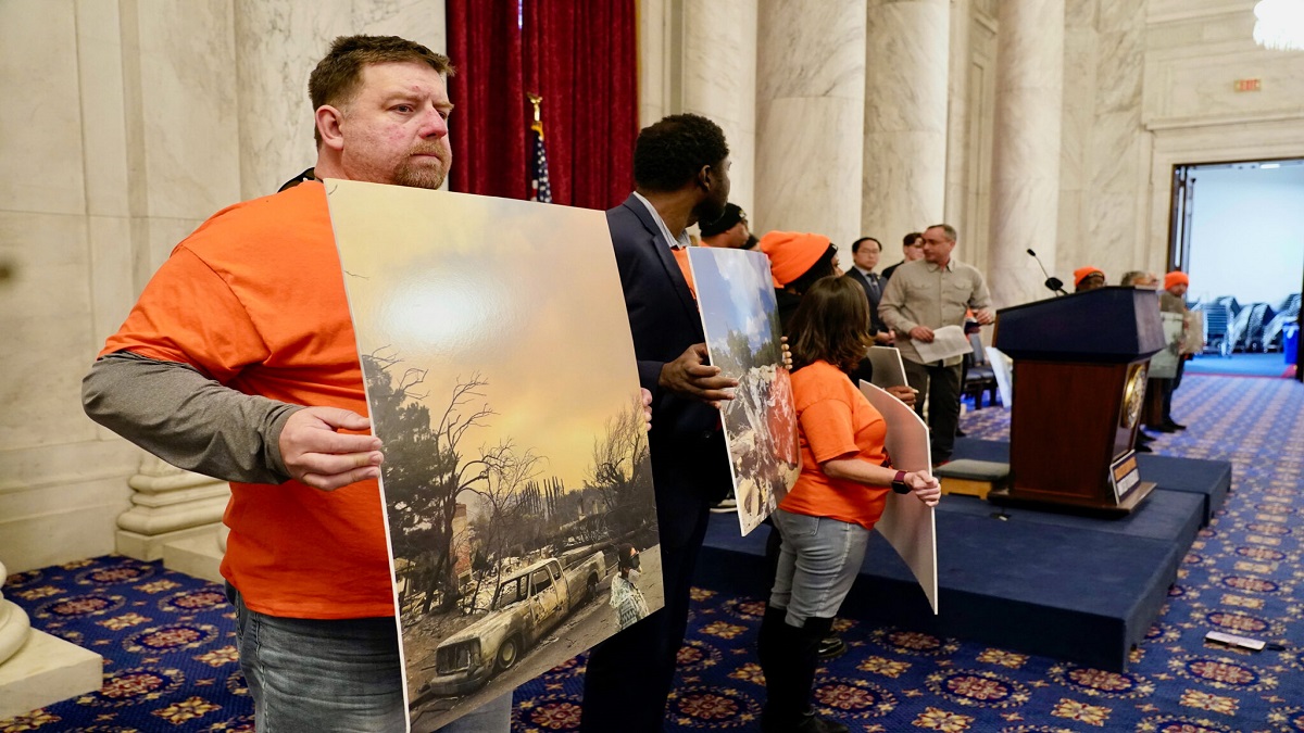 Disaster survivors denounce proposed FEMA downsizing