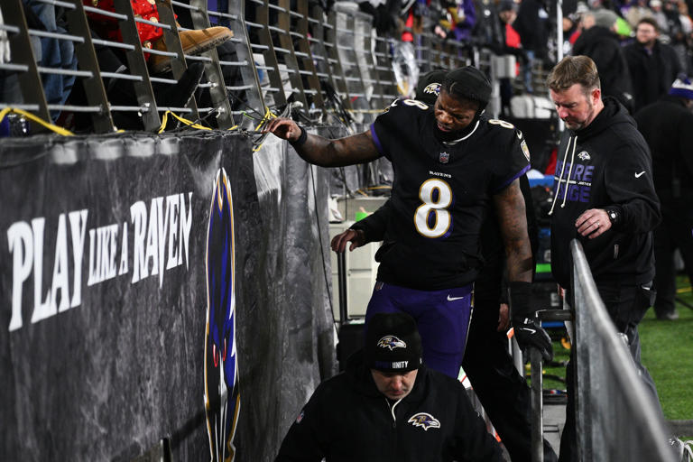 Ravens rule Lamar Jackson out for Saturday night's must-win game at ...