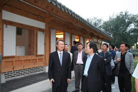 Former minister details tensions in appointing ambassador to China