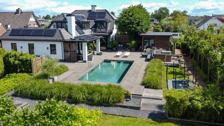 Miljoenenvilla's: deze BN'ers kochten dit jaar een nieuw optrekje