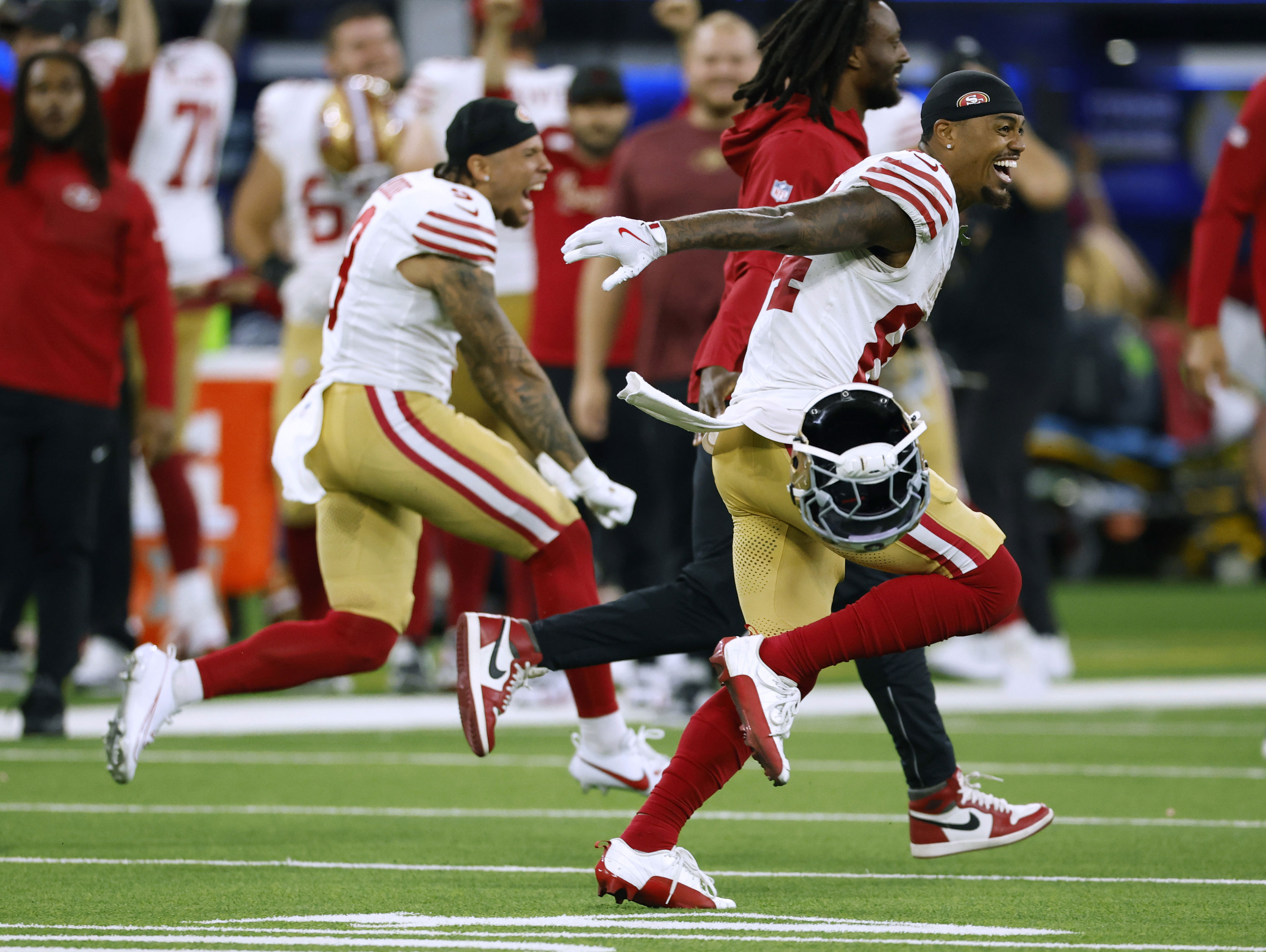 49ers activate veteran LB & add TE amid George Kittle injury concerns