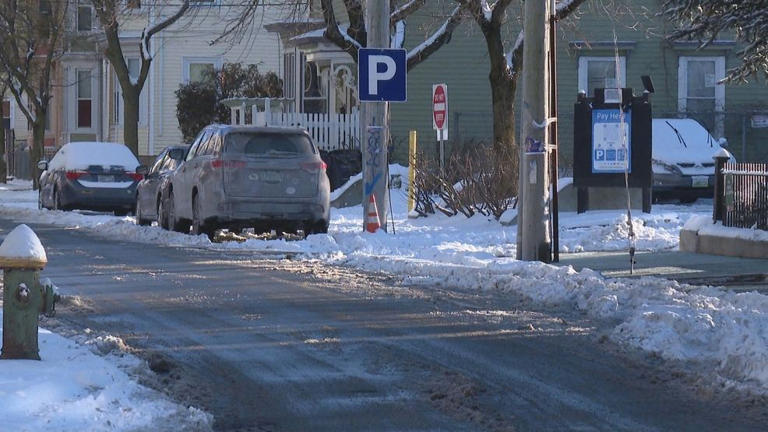 Lack of overnight parking ban in Providence impacts snow cleanup