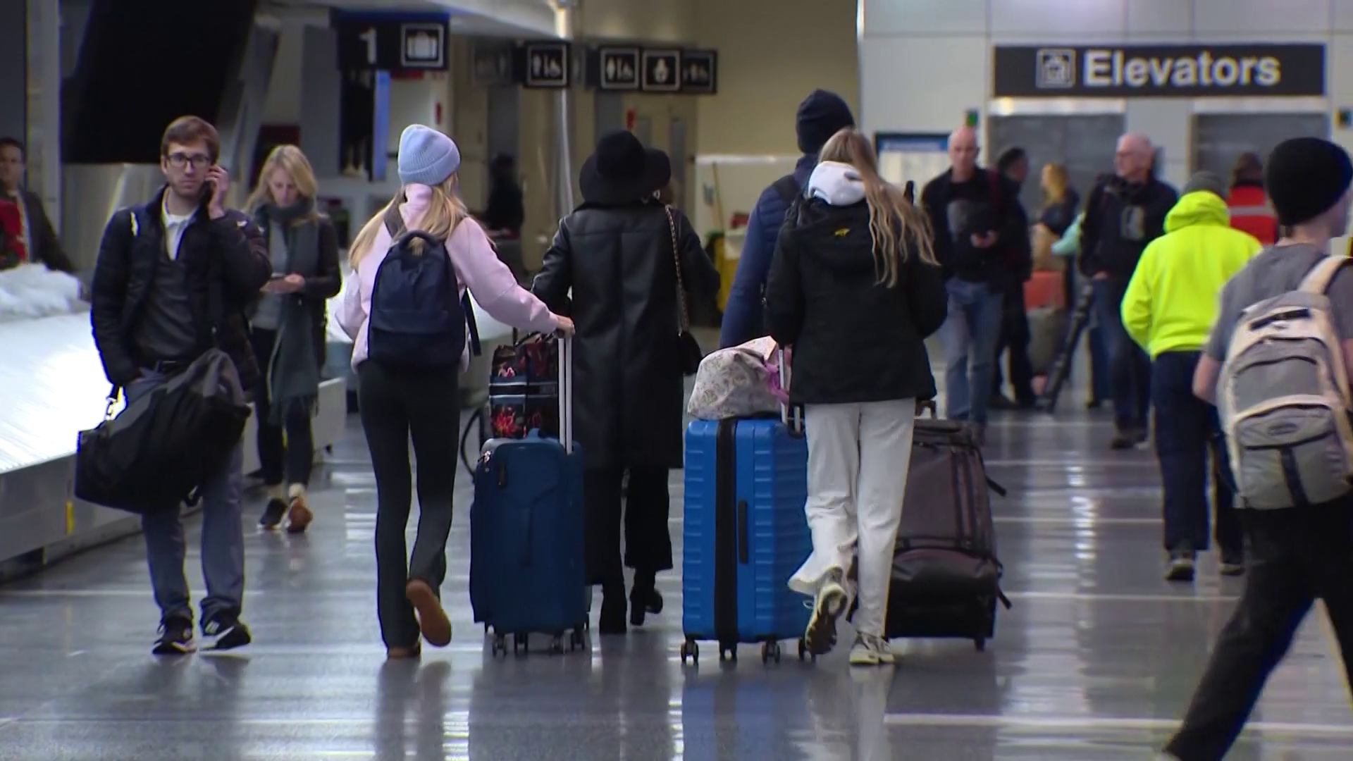 Mass. holiday travel snarled in wake of winter storm