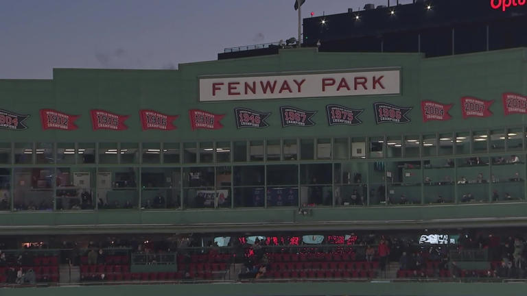 Army dominates UConn to win Wasabi Fenway Bowl