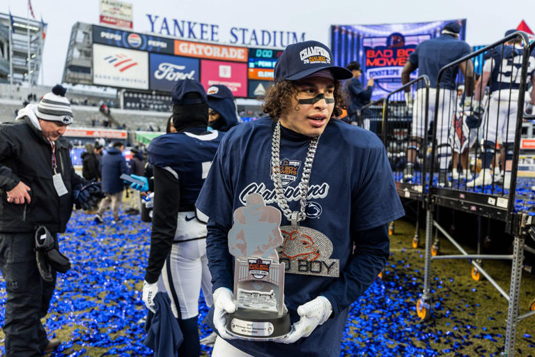 Penn State downs Clemson in Pinstripe Bowl for 4th straight win: Recap