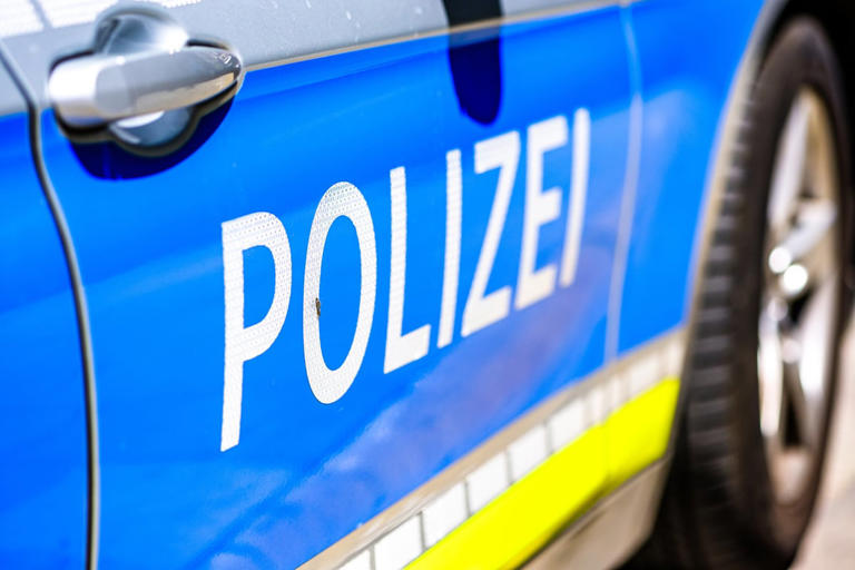 Überfall in Freiberg: Junger Mann mit Messer bedroht und ausgeraubt