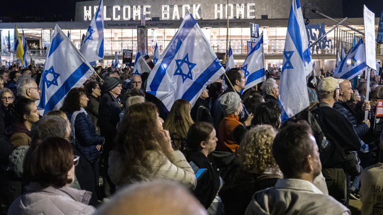 Hundreds rally in Tel Aviv demanding probe into October 7 attacks