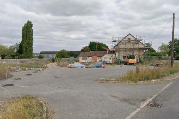 Bungalow plan for 'unattractive' pub car park