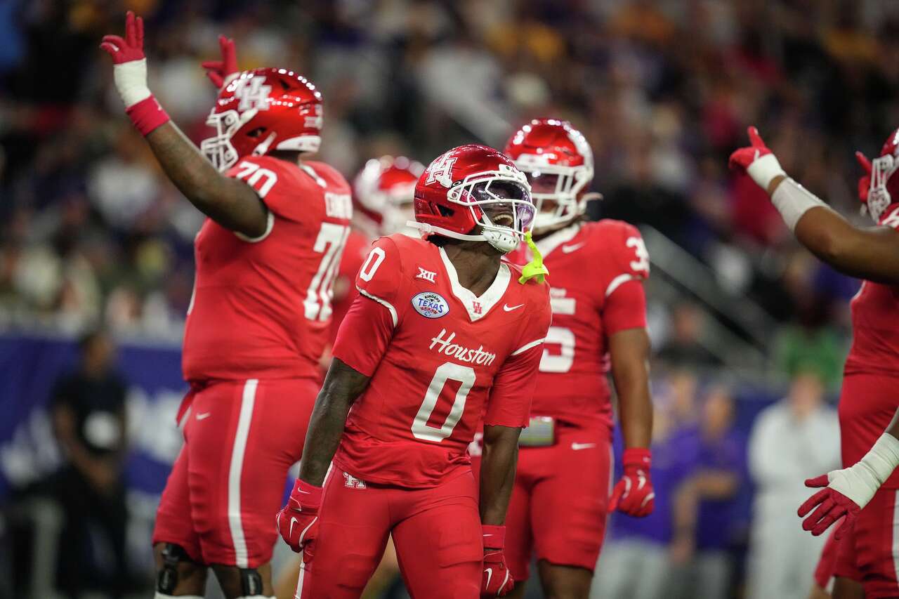 UH outlasts LSU in Texas Bowl to cap 10-win season, major turnaround ...