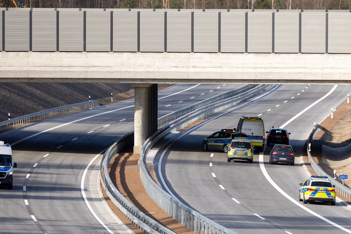 Protestaktion im Dannenröder Forst: A49 nach Neueröffnung stundenlang ...