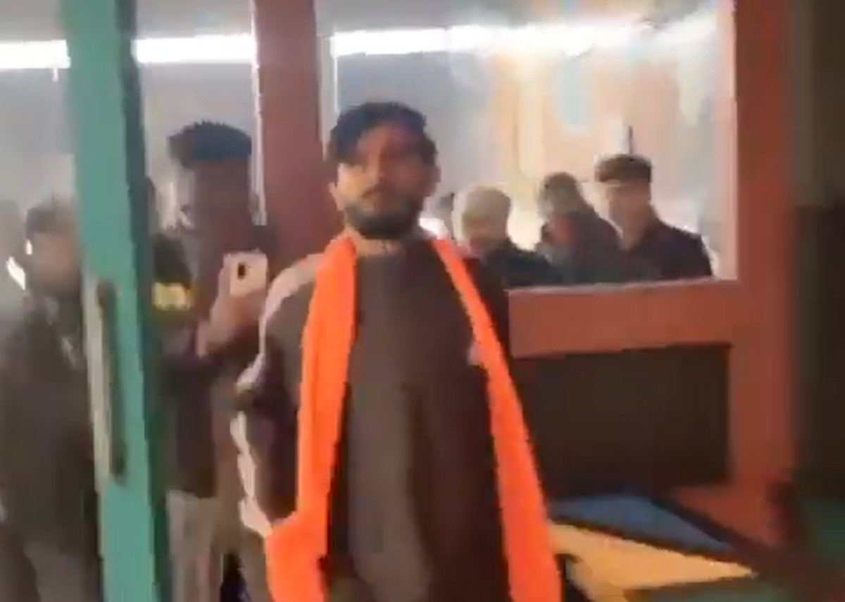 After social media uproar, Bareilly police to hunt right-wing attackers ...