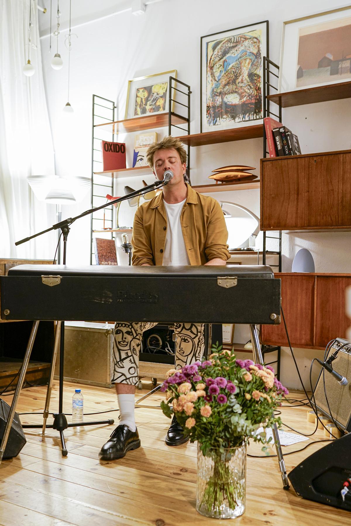 Conciertos íntimos en un santuario de muebles 'vintage': la propuesta ...