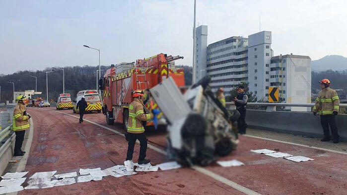 횡성서 경차·SUV 충돌, 70대 운전자 1명 사망… "역주행 가능성"