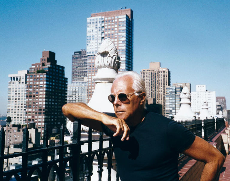 Bazaar hommage : Giorgio Armani, géant au paradis