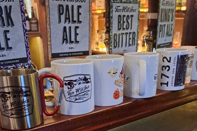 Review: Tan Hill Inn's giant Yorkshire pudding stuffed with roast ...