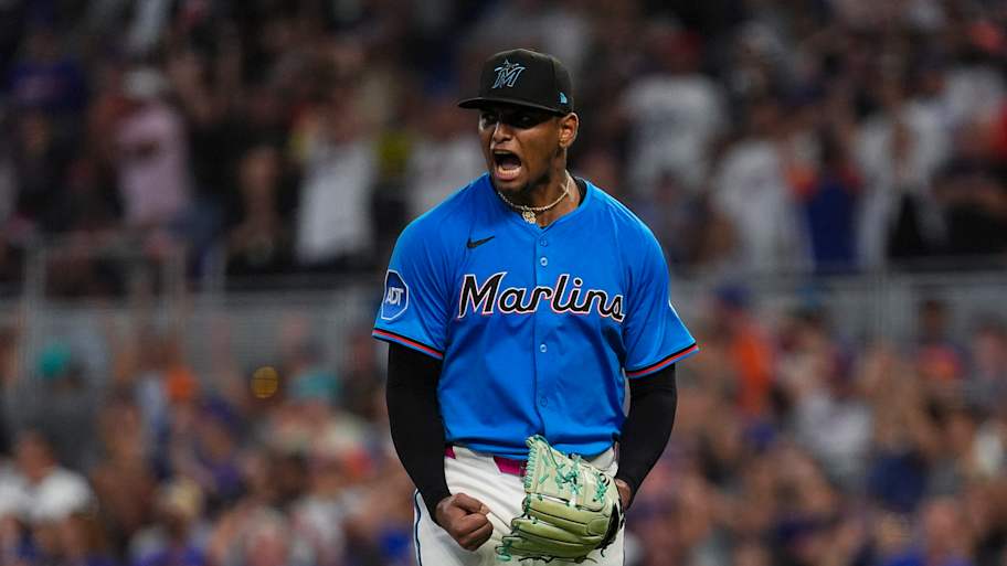 Astros reported trade market shift could confirm fans' worse offseason ...