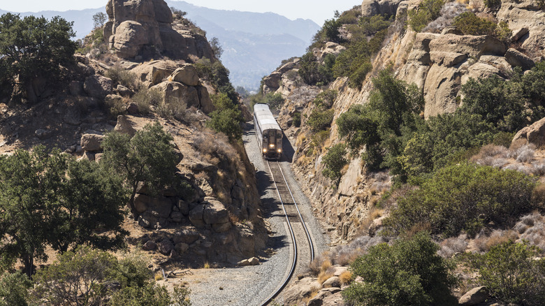 The best scenic long-distance train trips to take in the US