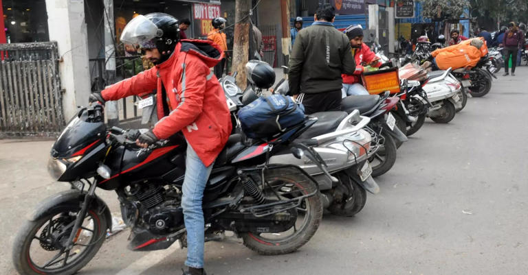 Patna's delivery riders face life-threatening pressures; new ...
