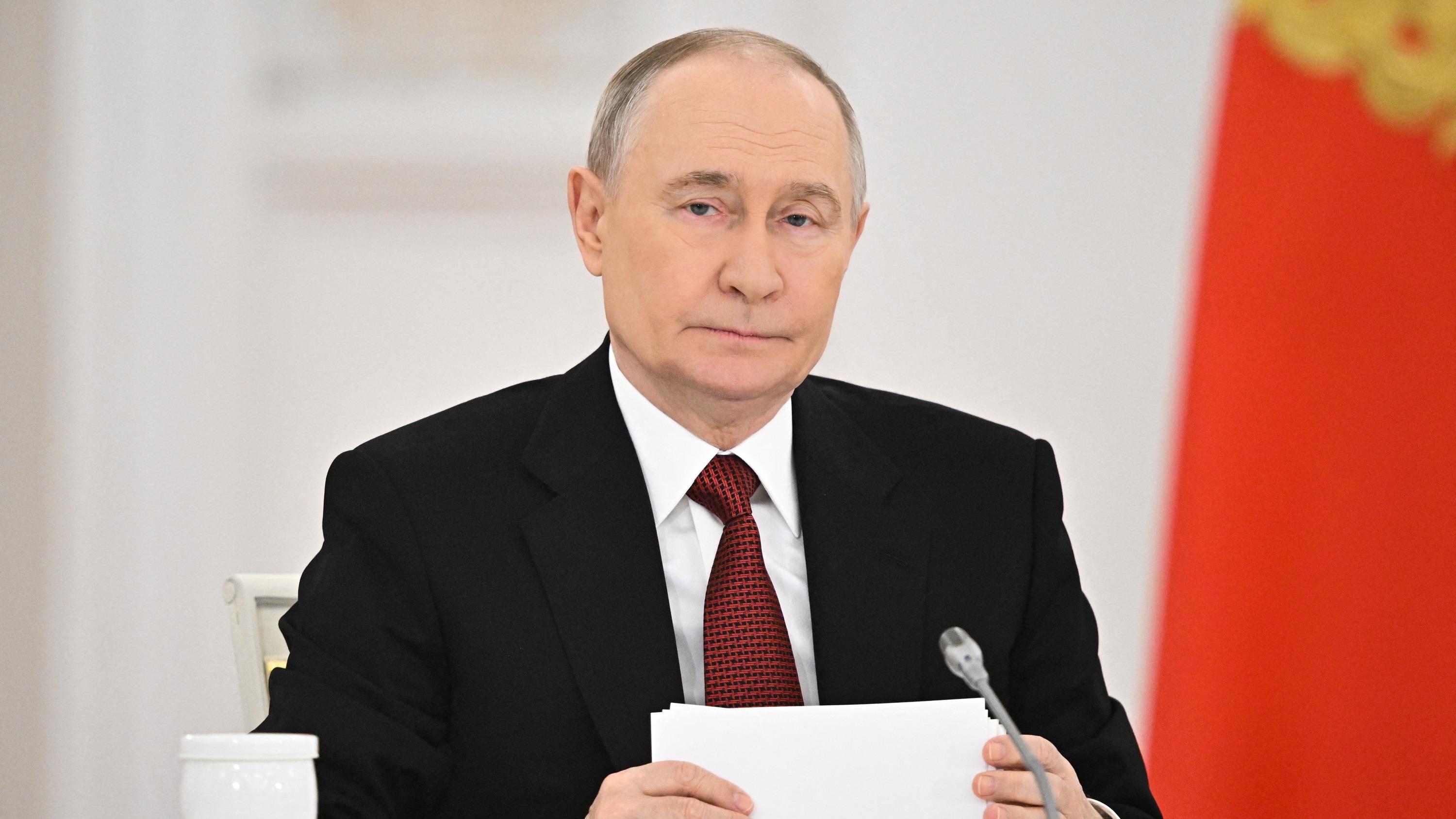 La fille cachée présumée de Vladimir Poutine installée à Paris : « Elle ...