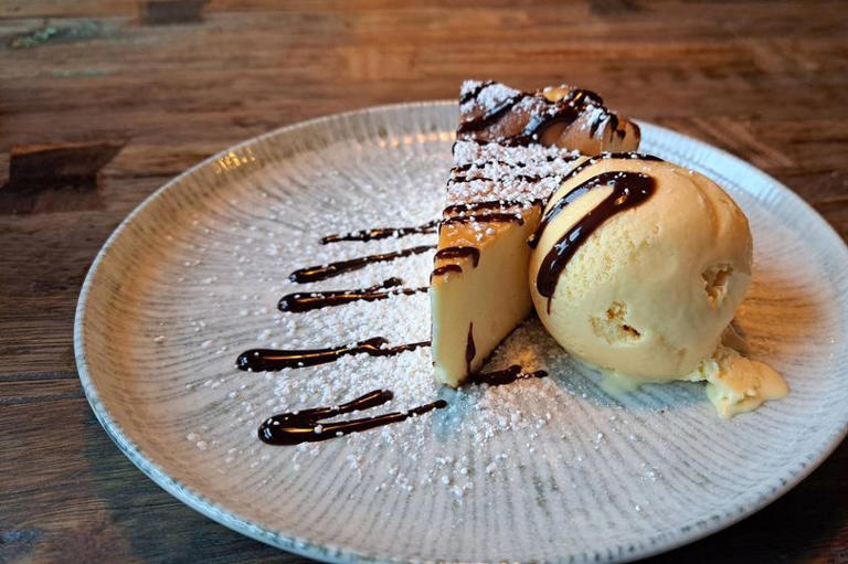 Review: Tan Hill Inn's giant Yorkshire pudding stuffed with roast ...