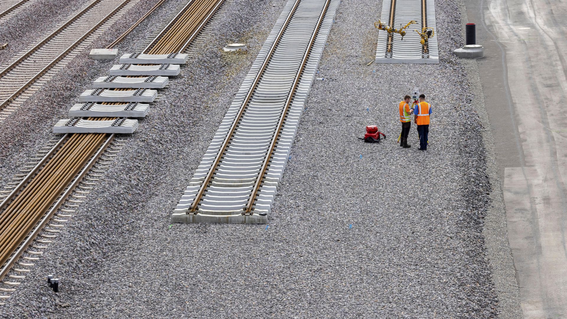 Deutsche Bahn plant 2026 mit mehr als 23 Milliarden Euro für das ...