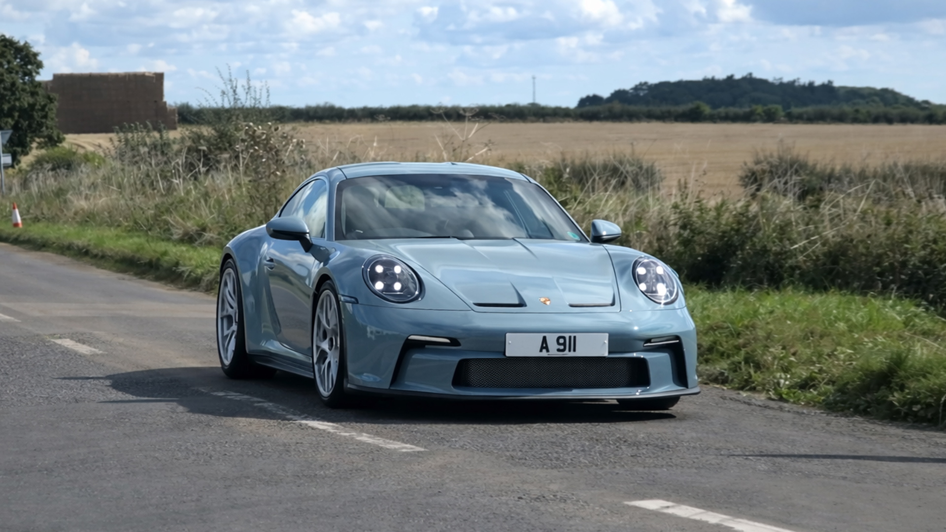 Driving the Porsche 911 S/T with manual gearbox
