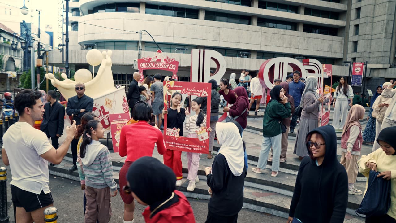 Cimol Bojot AA hadirkan perpaduan cimol isi mozzarella dengan kuah keju
