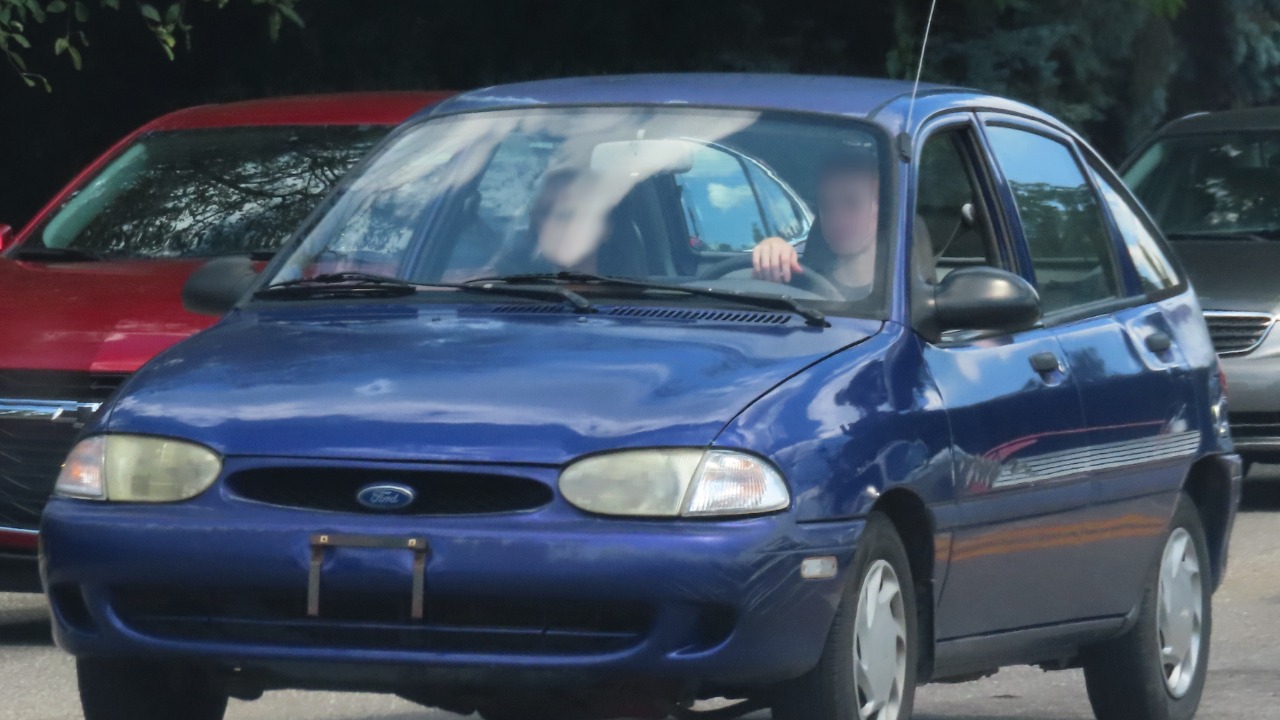 These 5 hideous 90s cars still make people cringe today