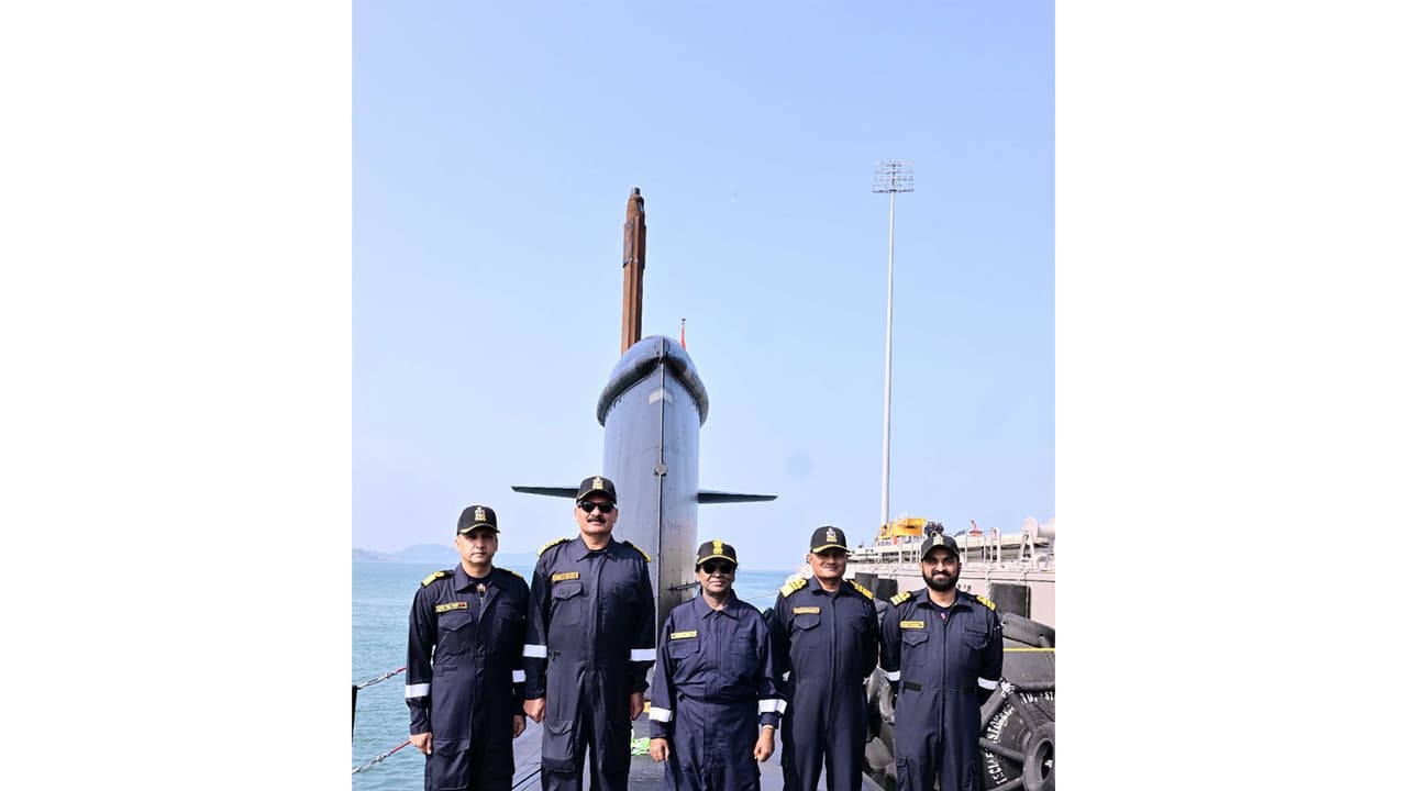 President Murmu takes sea sortie on INS Vaghsheer; second prez to do so