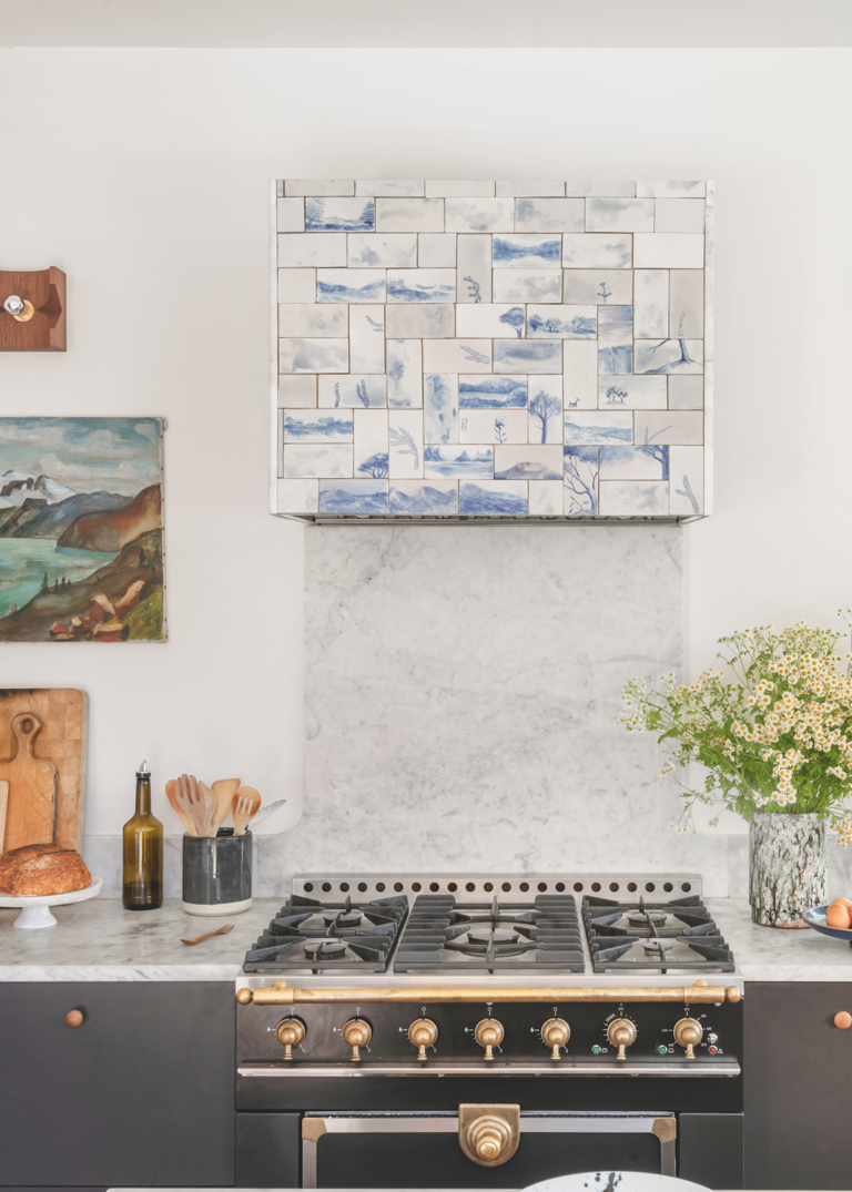 Personalize your kitchen backsplash with custom Delft tiles