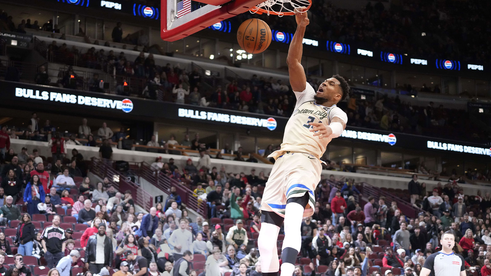 Bucks’ Giannis reveals rationale behind controversial windmill dunk vs ...