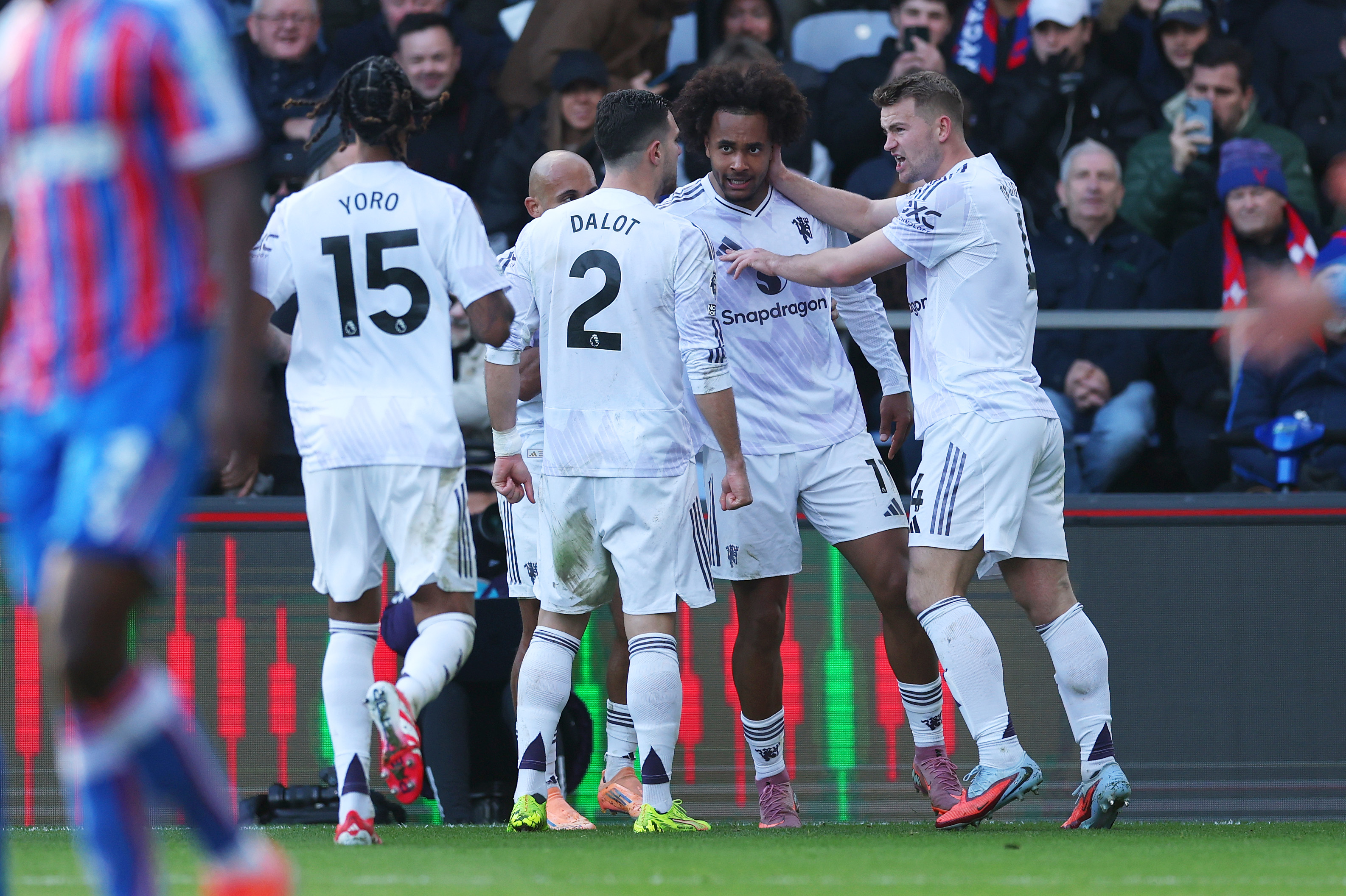 Fabrizio Romano confirms 'official over received' for first Man Utd ...