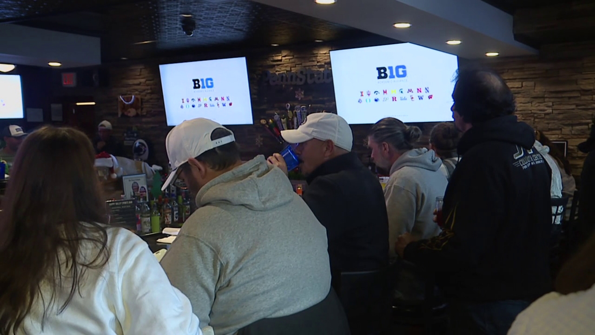 Fans in a Dickson City sports bar watch Penn State take on Clemson in ...