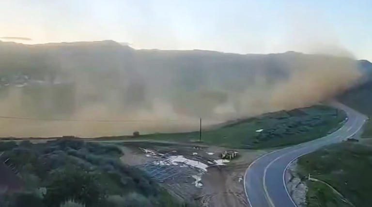 Gas line explosion shuts down 5 Freeway in Castaic