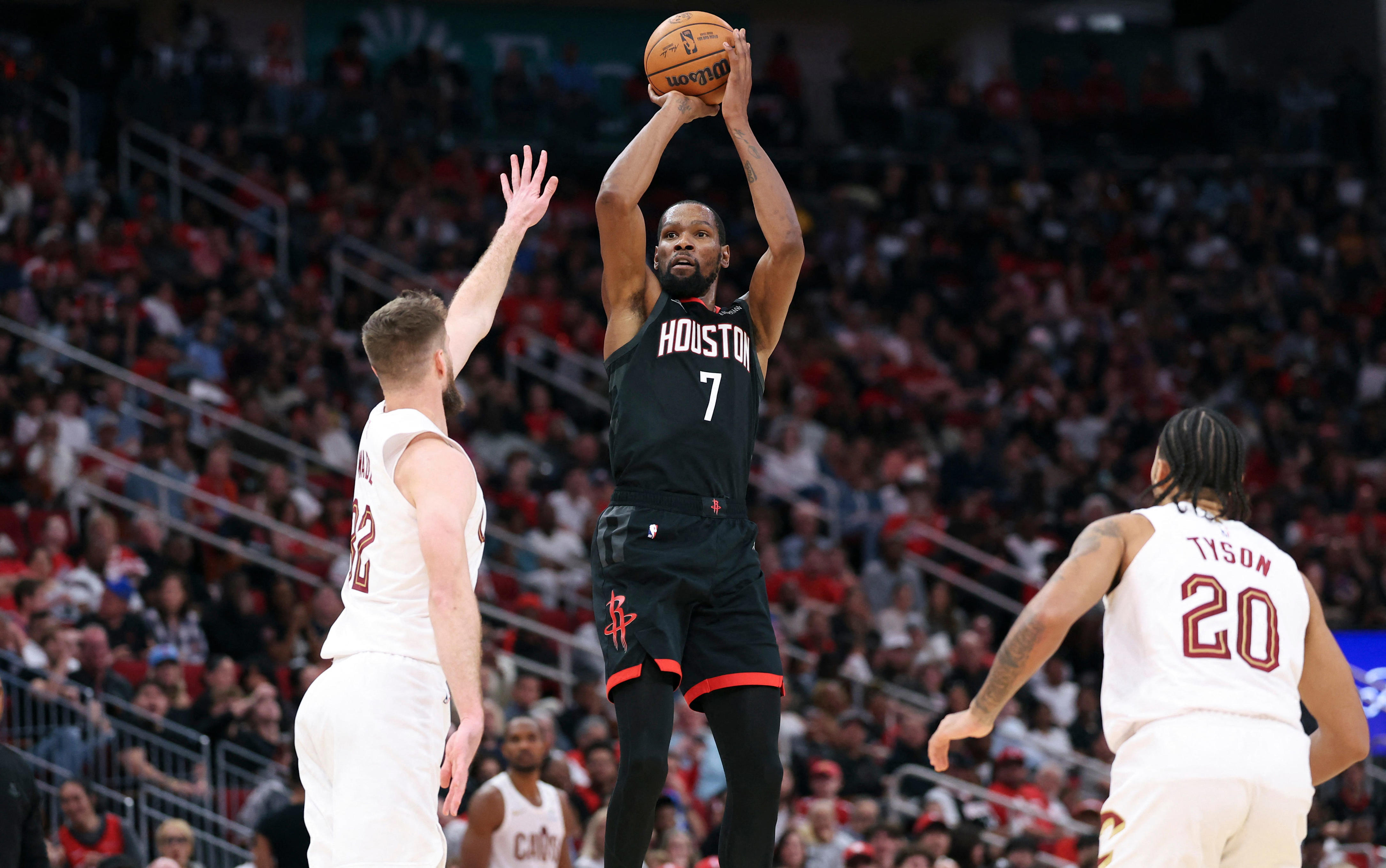 Kevin Durant leads Rockets in rout of Cavaliers