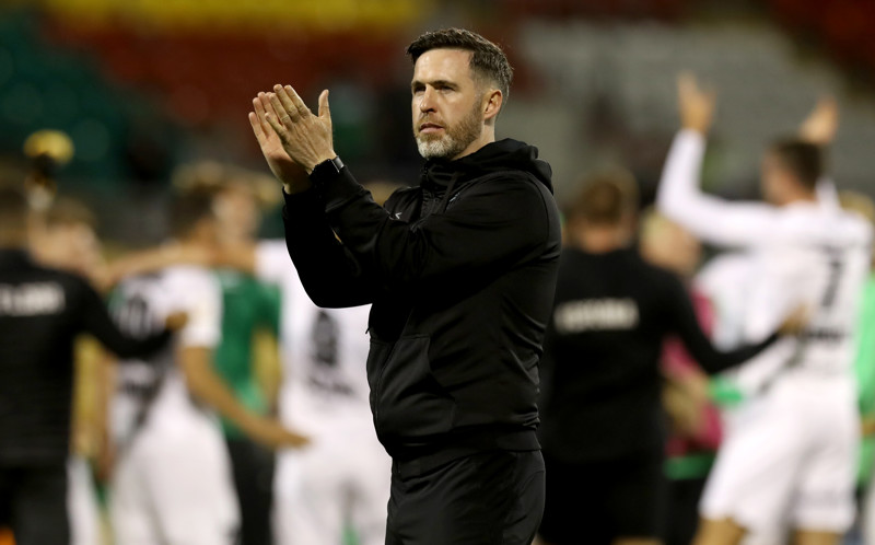 De steekpartij die een Arsenal-talent en Bergkamp-adept verwoestte én ...