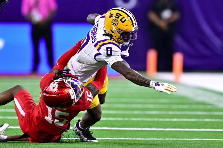 LSU football WR Zavion Thomas to enter 2026 NFL draft