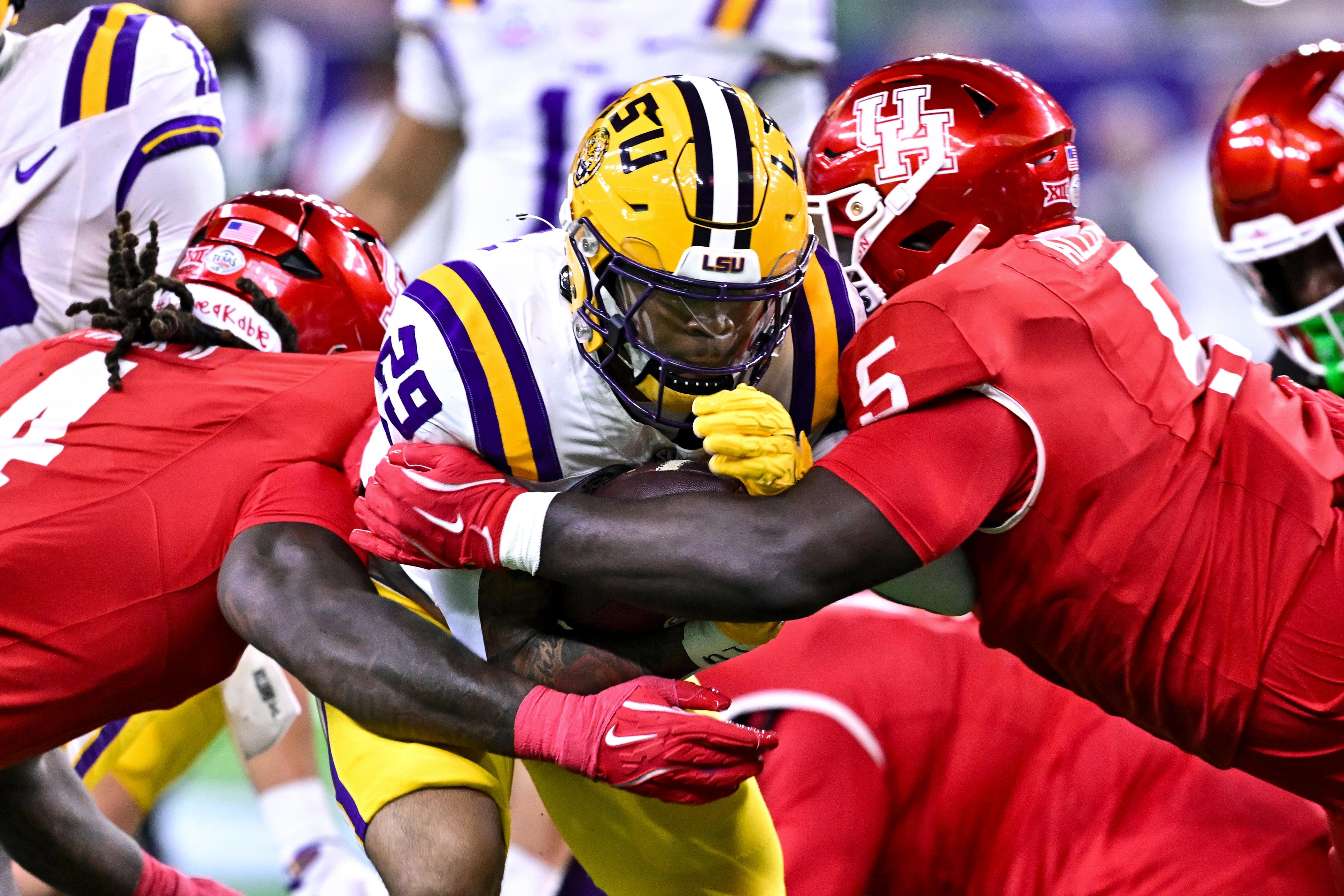Caden Durham enters transfer portal, how LSU football is affected