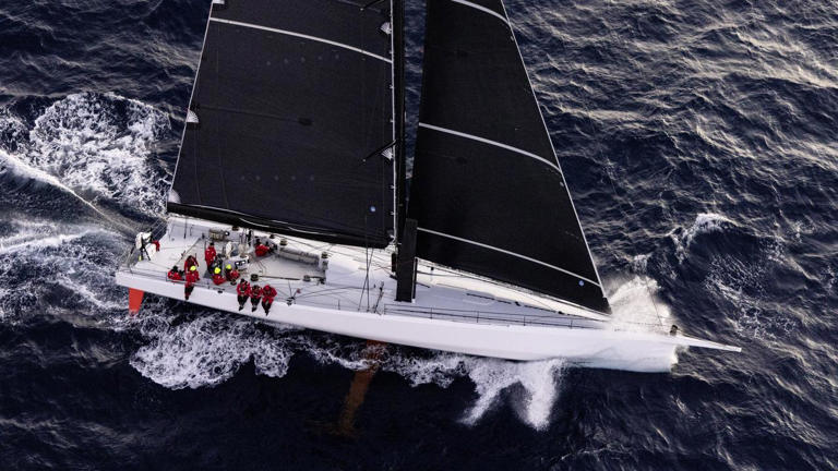Comanche takes out Sydney to Hobart line honours