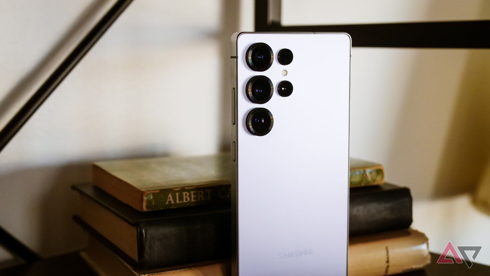 Stranger Things fans, Samsung has a surprise for you